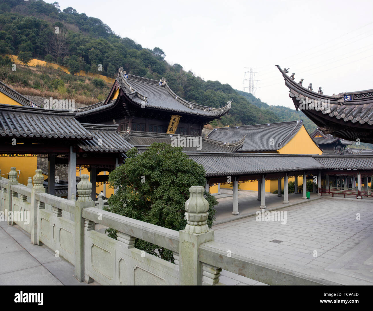 Ah Yuwang Ancient Temple Stock Photo - Alamy