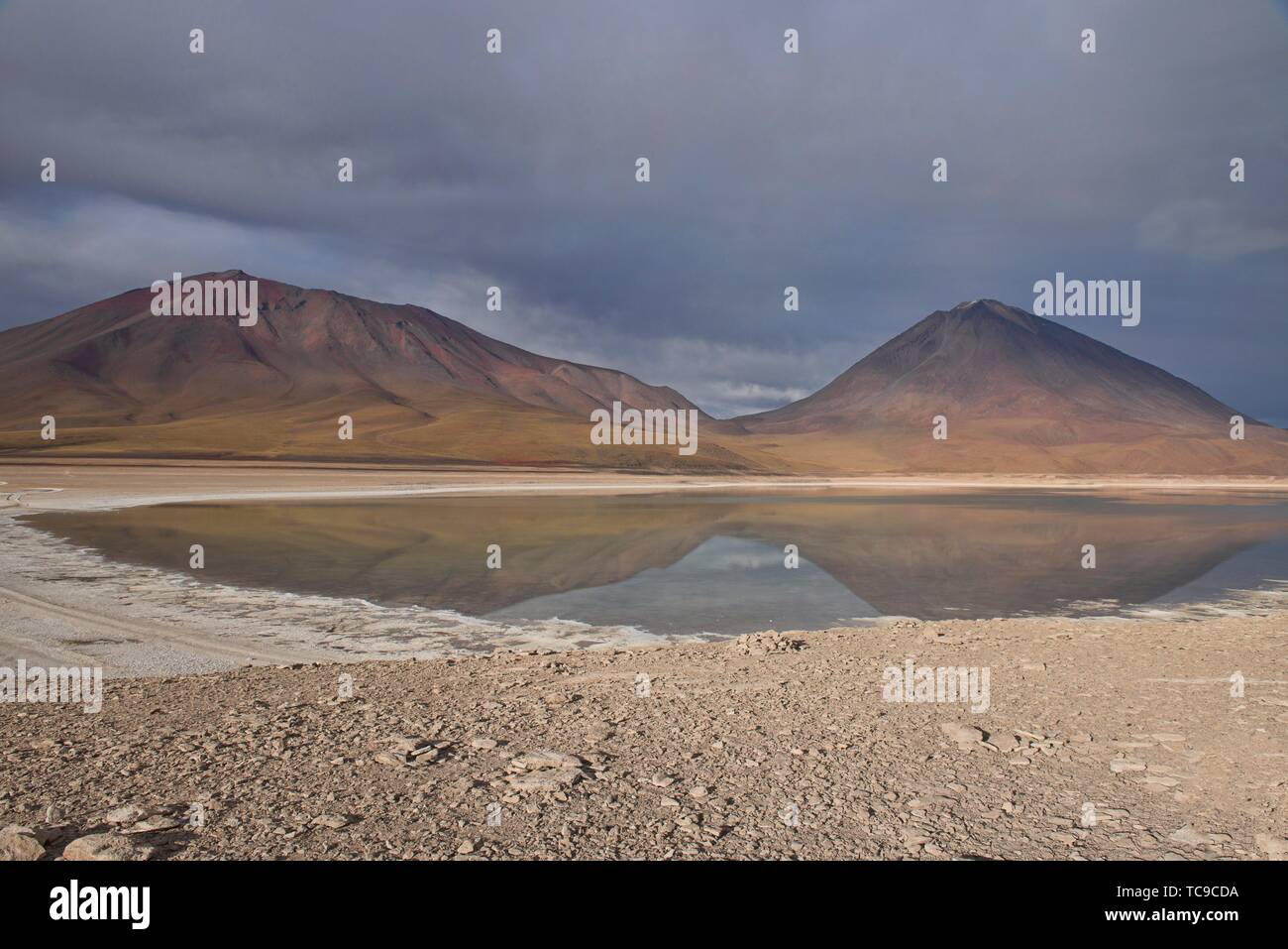 Licancabur Volcano and Laguna Verde, Salar de Uyuni, Bolivia Stock ...