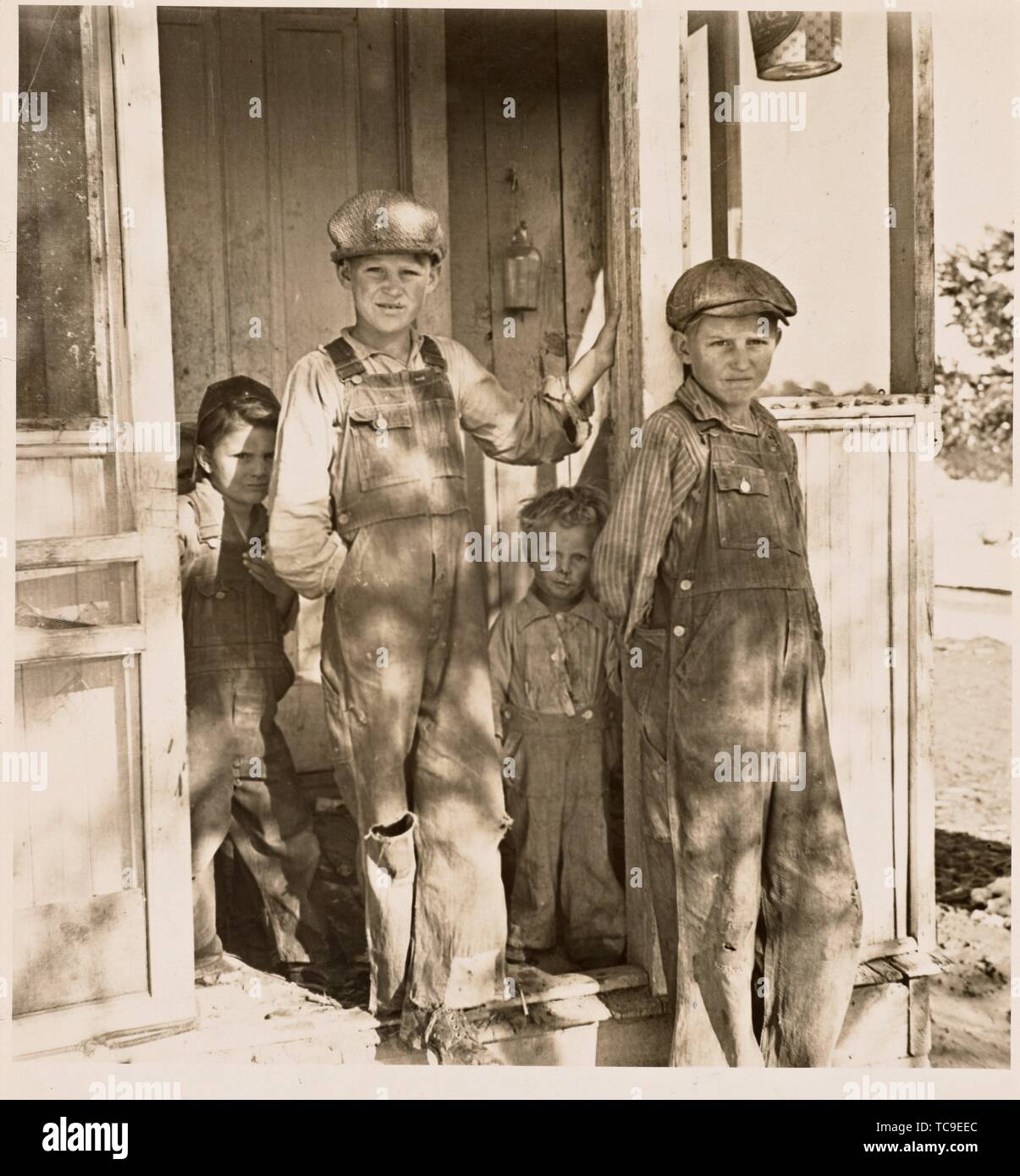1936 children land hi-res stock photography and images - Alamy