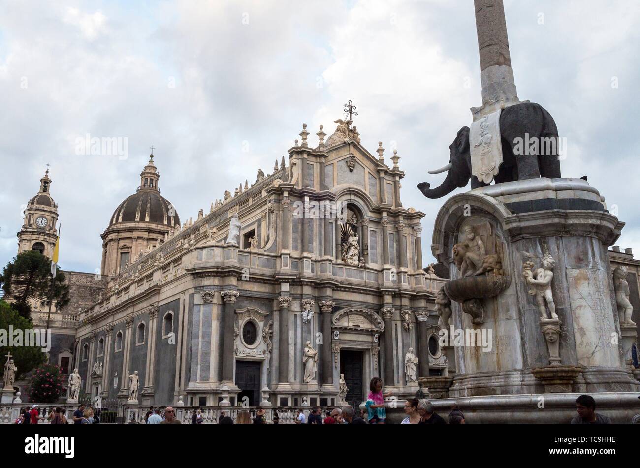 Elefante fountain liotru hi-res stock photography and images - Alamy
