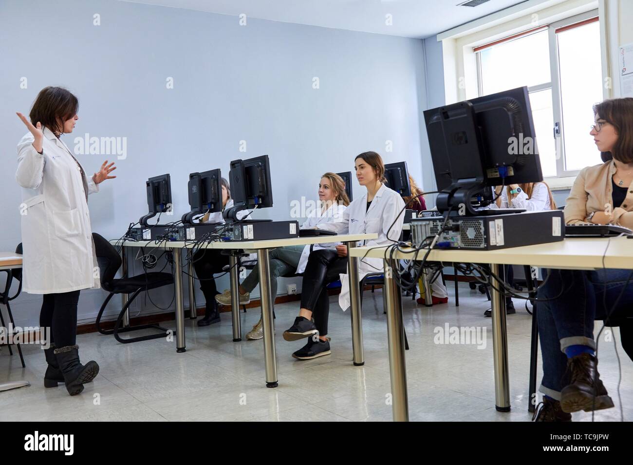 Medical training course hi-res stock photography and images - Alamy