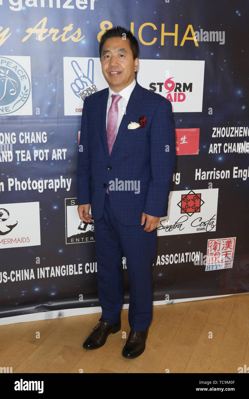 Beverly Hills, California, USA. 2nd June, 2019. Artist Yuehong Chang ...