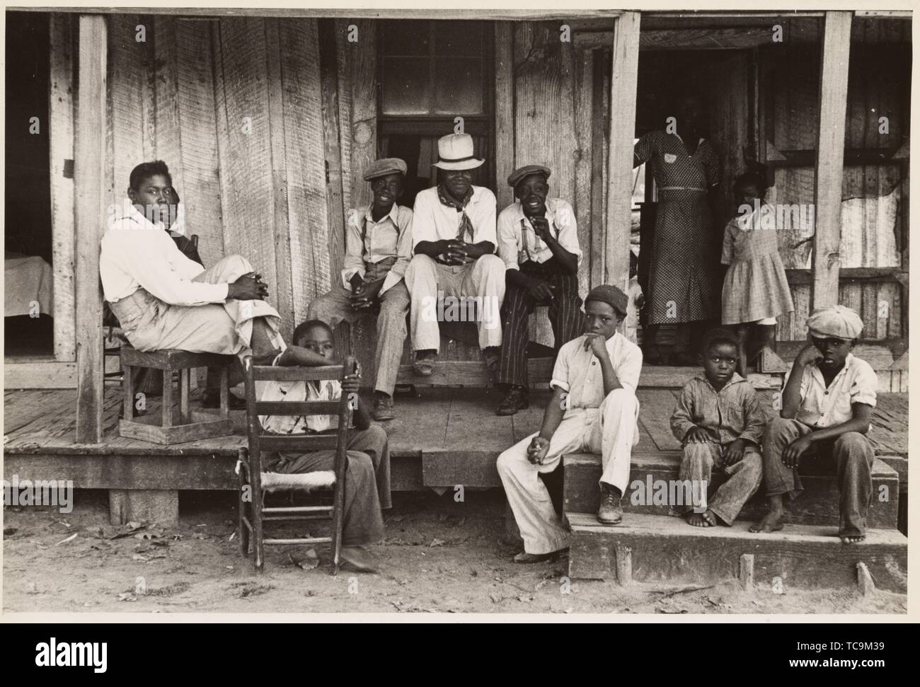 Child sharecropper hi-res stock photography and images - Alamy