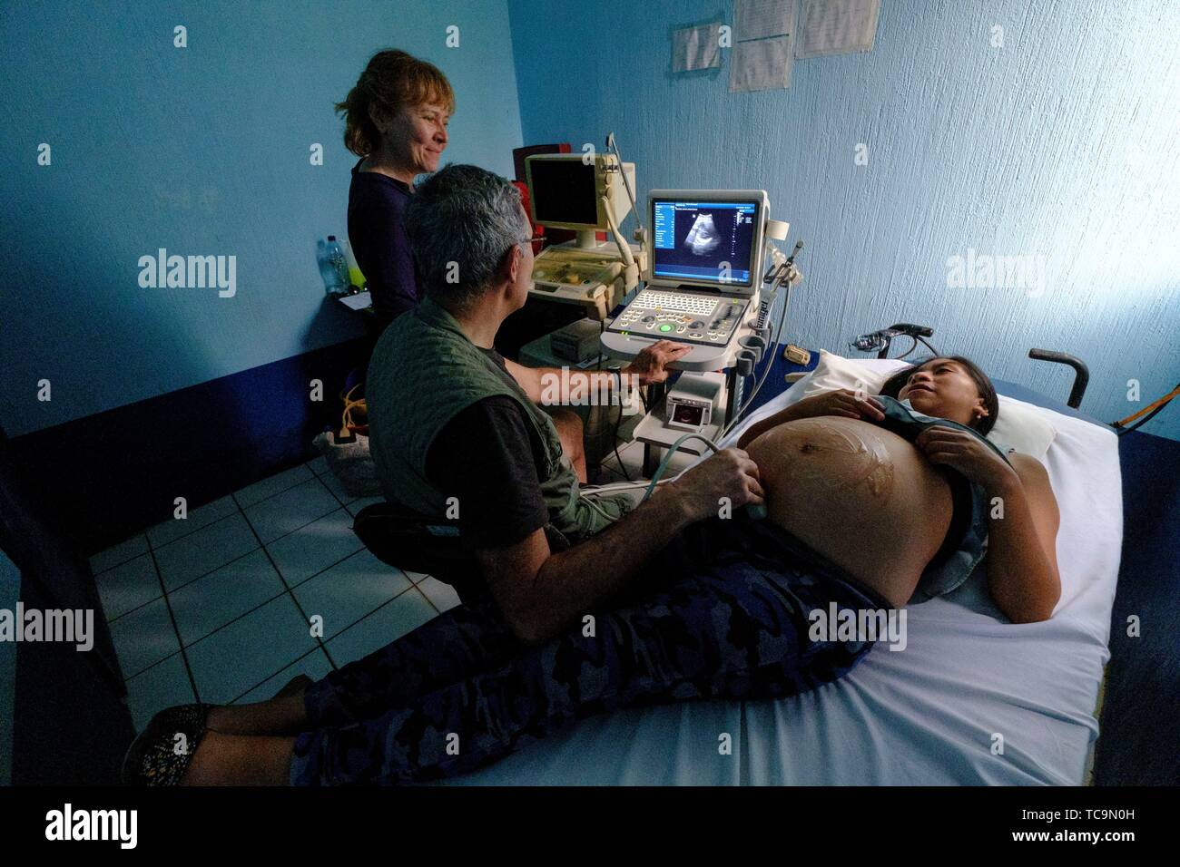 Ultrasound examination hi-res stock photography and images - Alamy