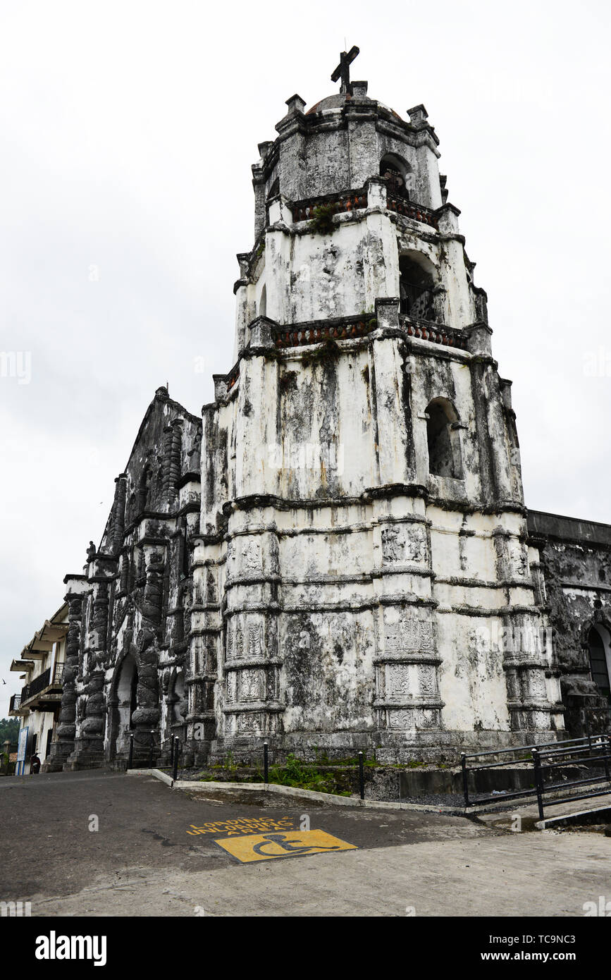 Daraga Church near Legzpi, Bicol, Philippines Stock Photo - Alamy