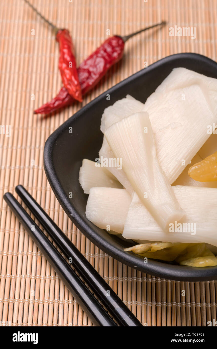 Pepper crisp bamboo shoots Stock Photo - Alamy