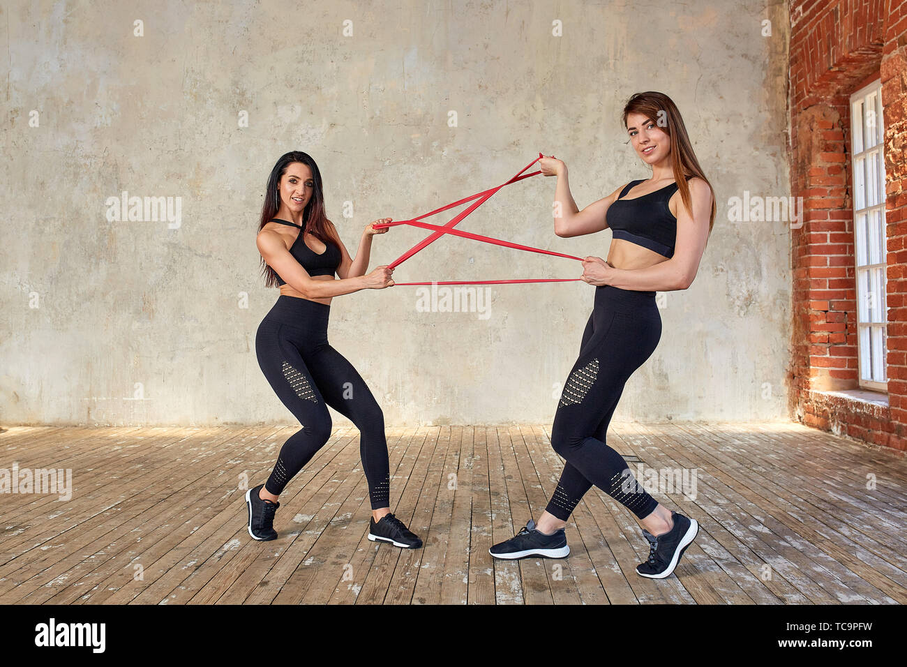 Body shaming women hi-res stock photography and images - Alamy