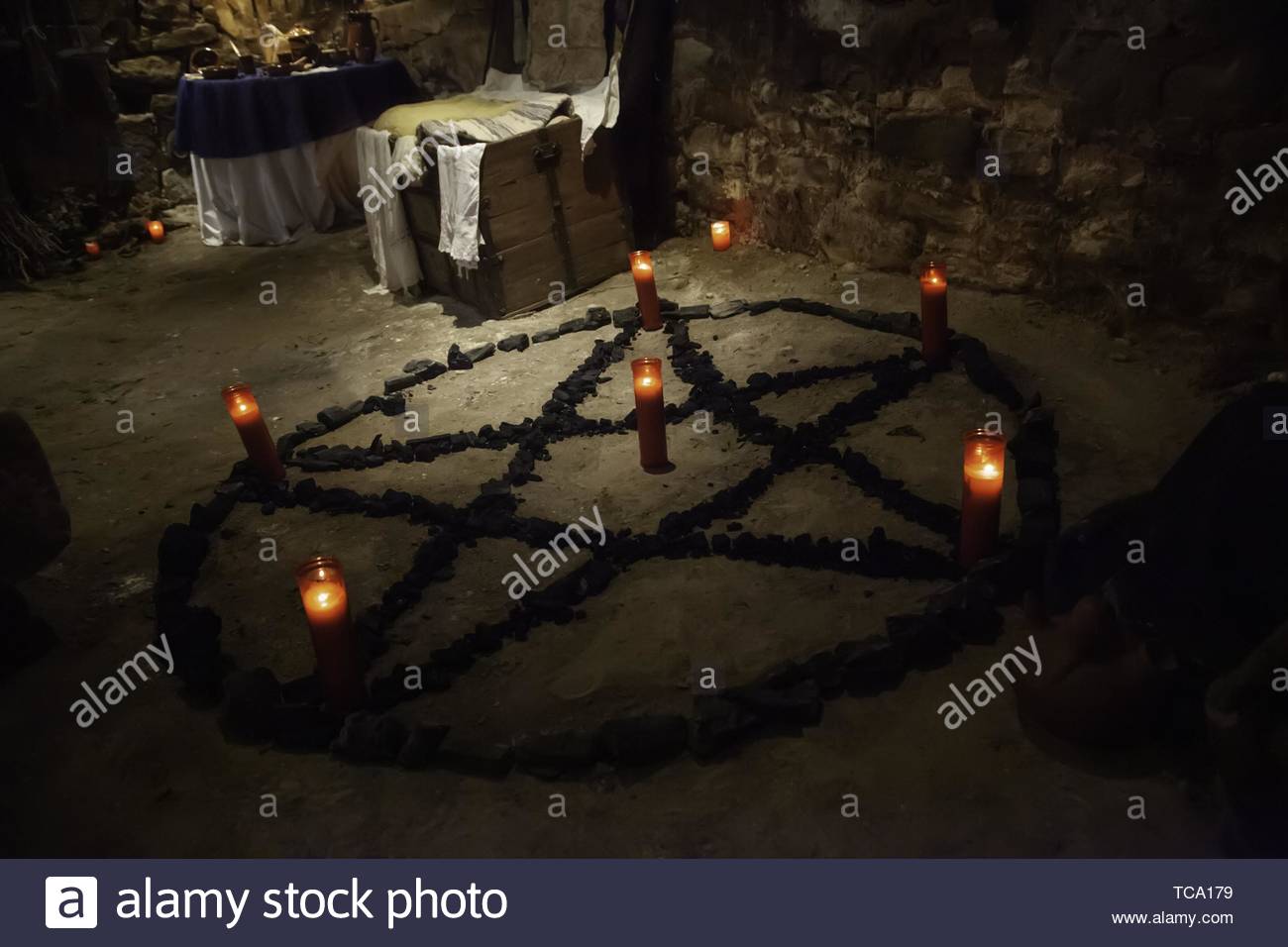 Satanic Ritual Stock Photos & Satanic Ritual Stock Images - Alamy
