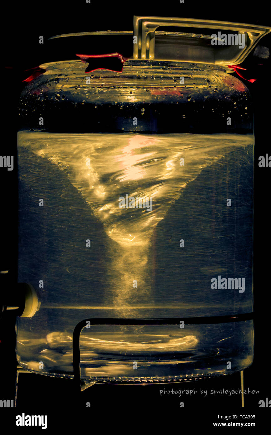 Vortex car hi-res stock photography and images - Alamy