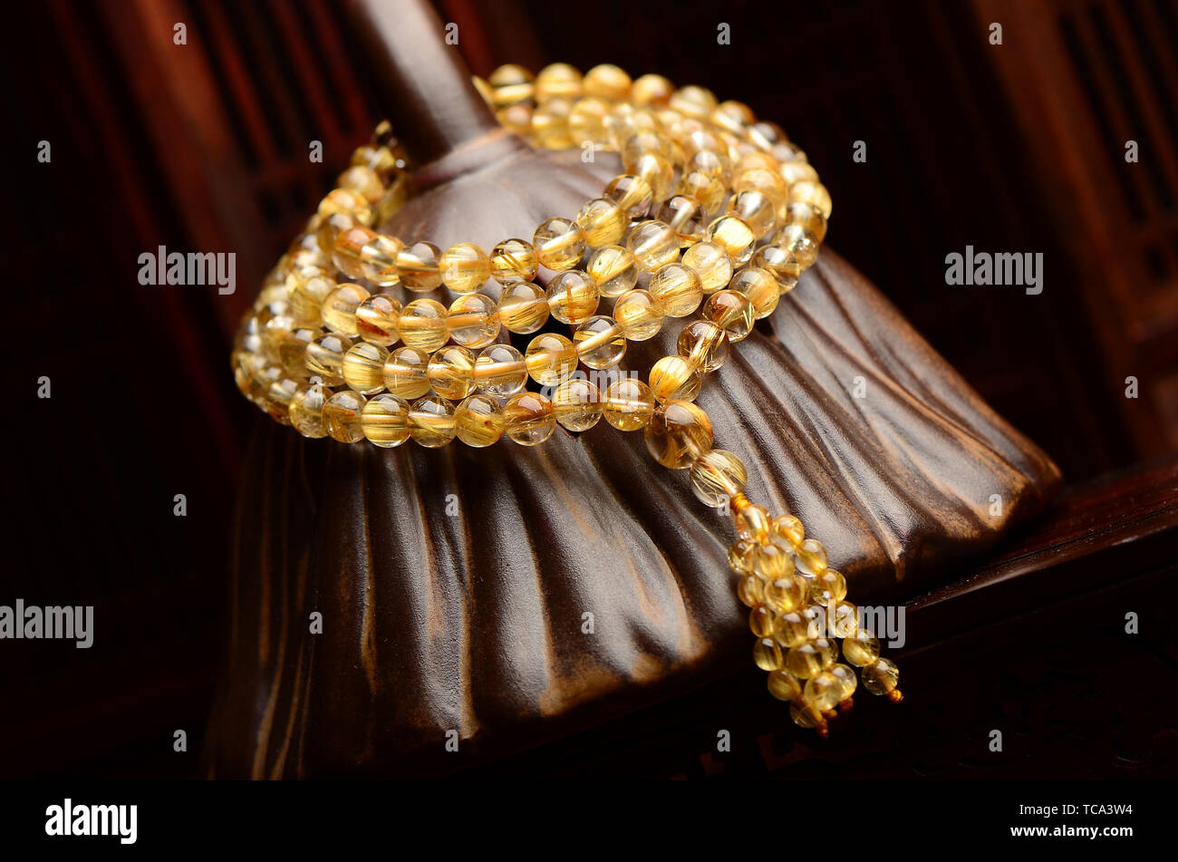 Gold hair crystal necklace hi-res stock photography and images - Alamy