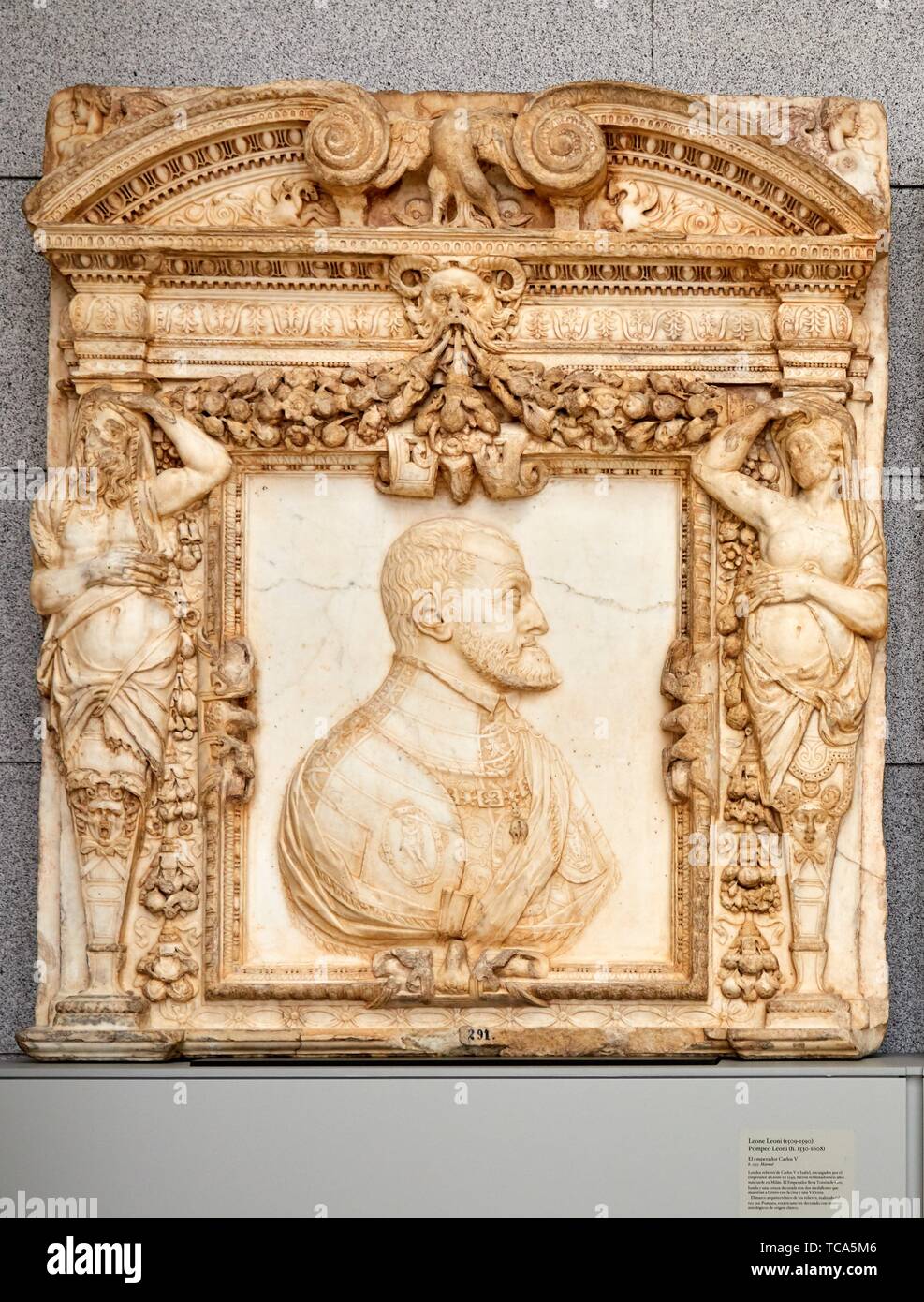 Emperor building hi-res stock photography and images - Alamy