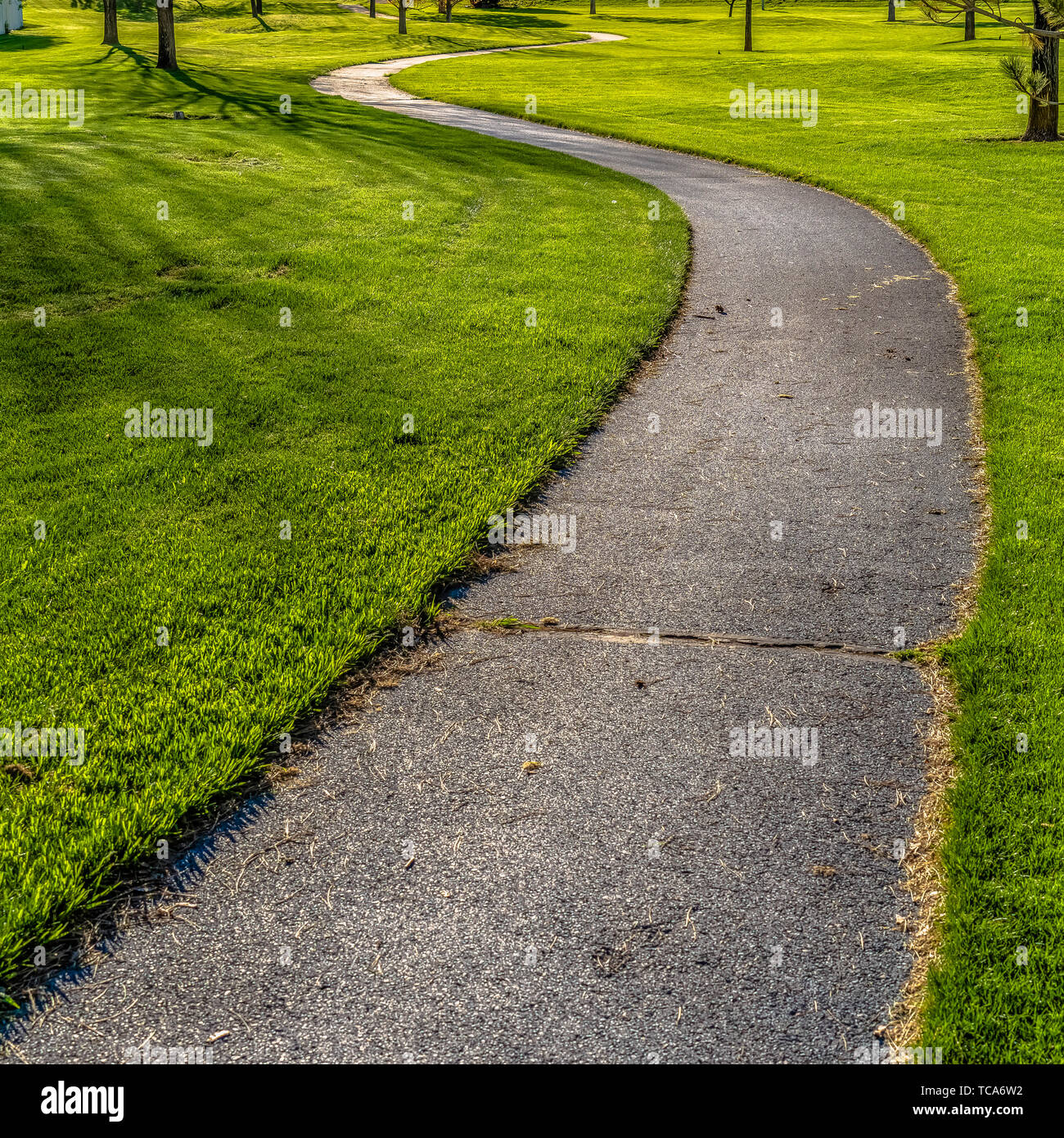 Pathway road hi-res stock photography and images - Alamy