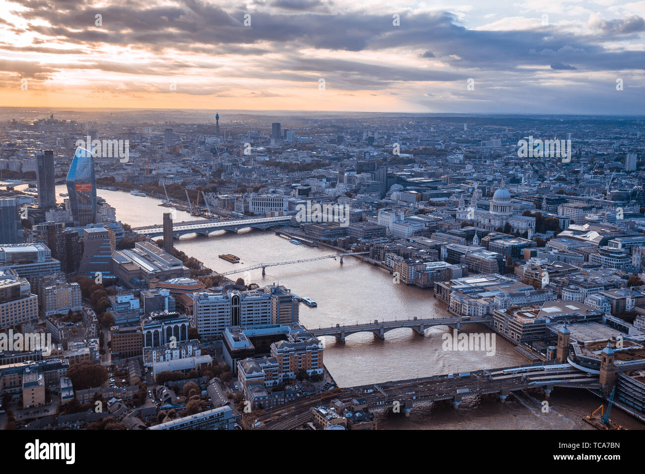 London scenery hi-res stock photography and images - Alamy