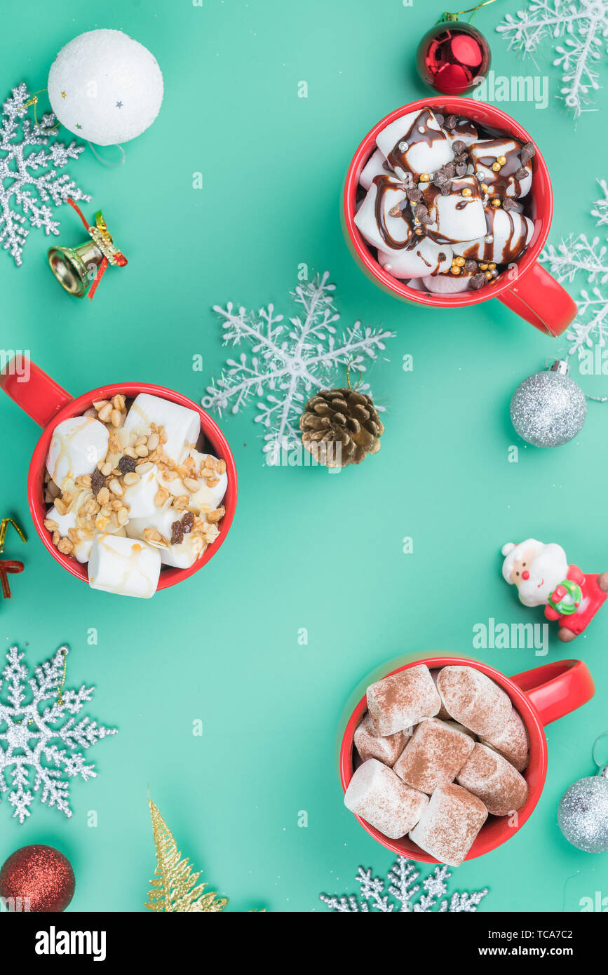 Cotton ball and oil hi-res stock photography and images - Alamy