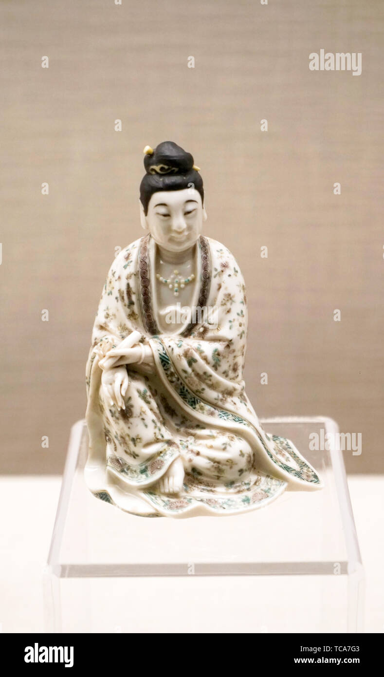 Ming Dynasty porcelain Stock Photo - Alamy