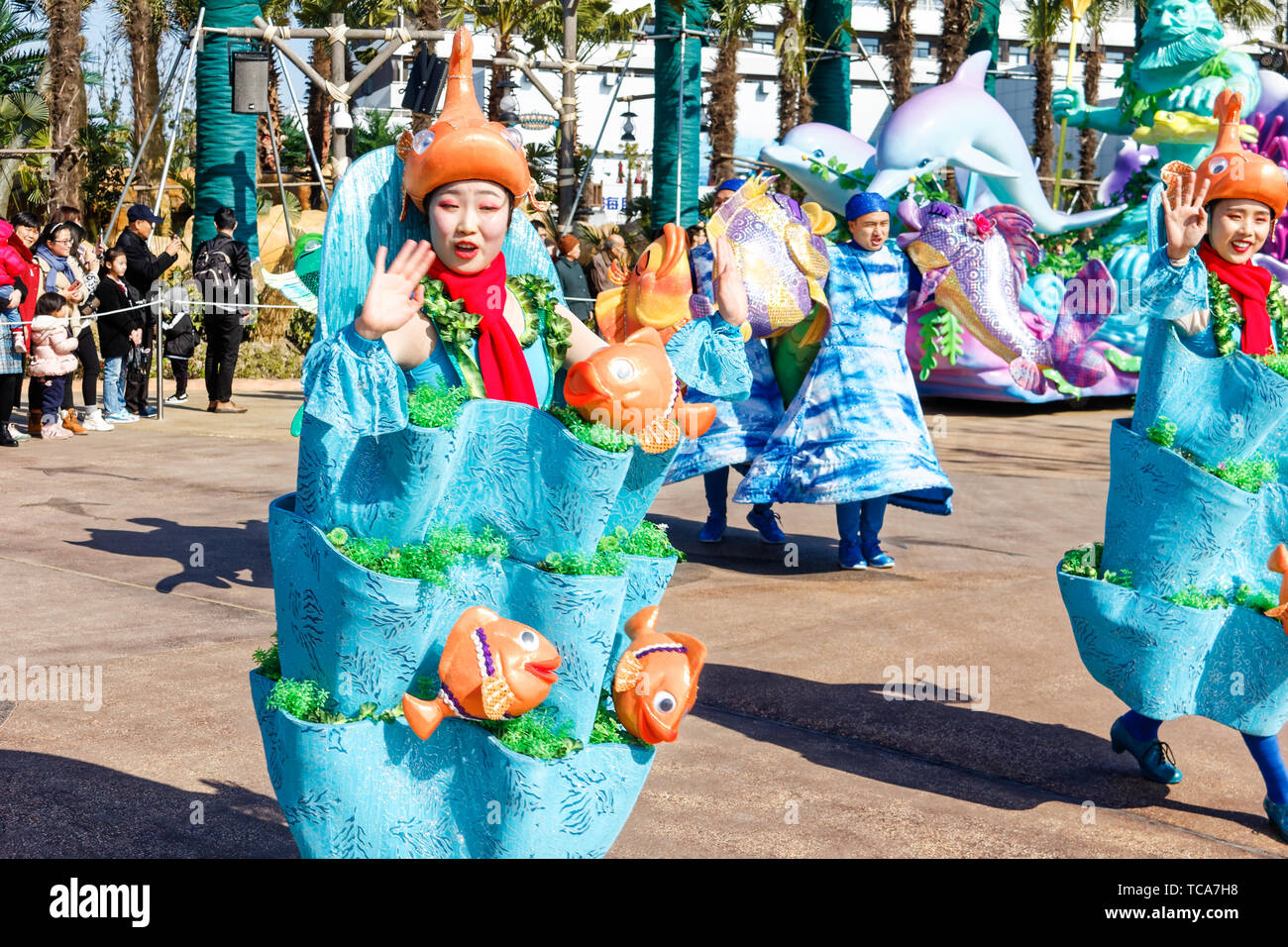 Shanghai Haichang Ocean Park float parade Stock Photo - Alamy