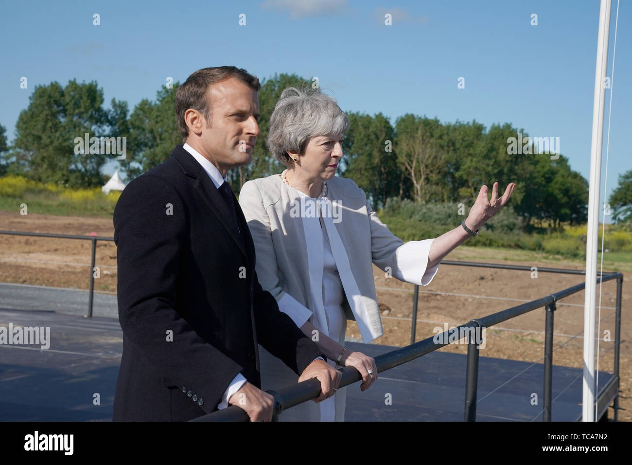 Prime Minister Theresa May and French President Emmanuel Macron at the ...