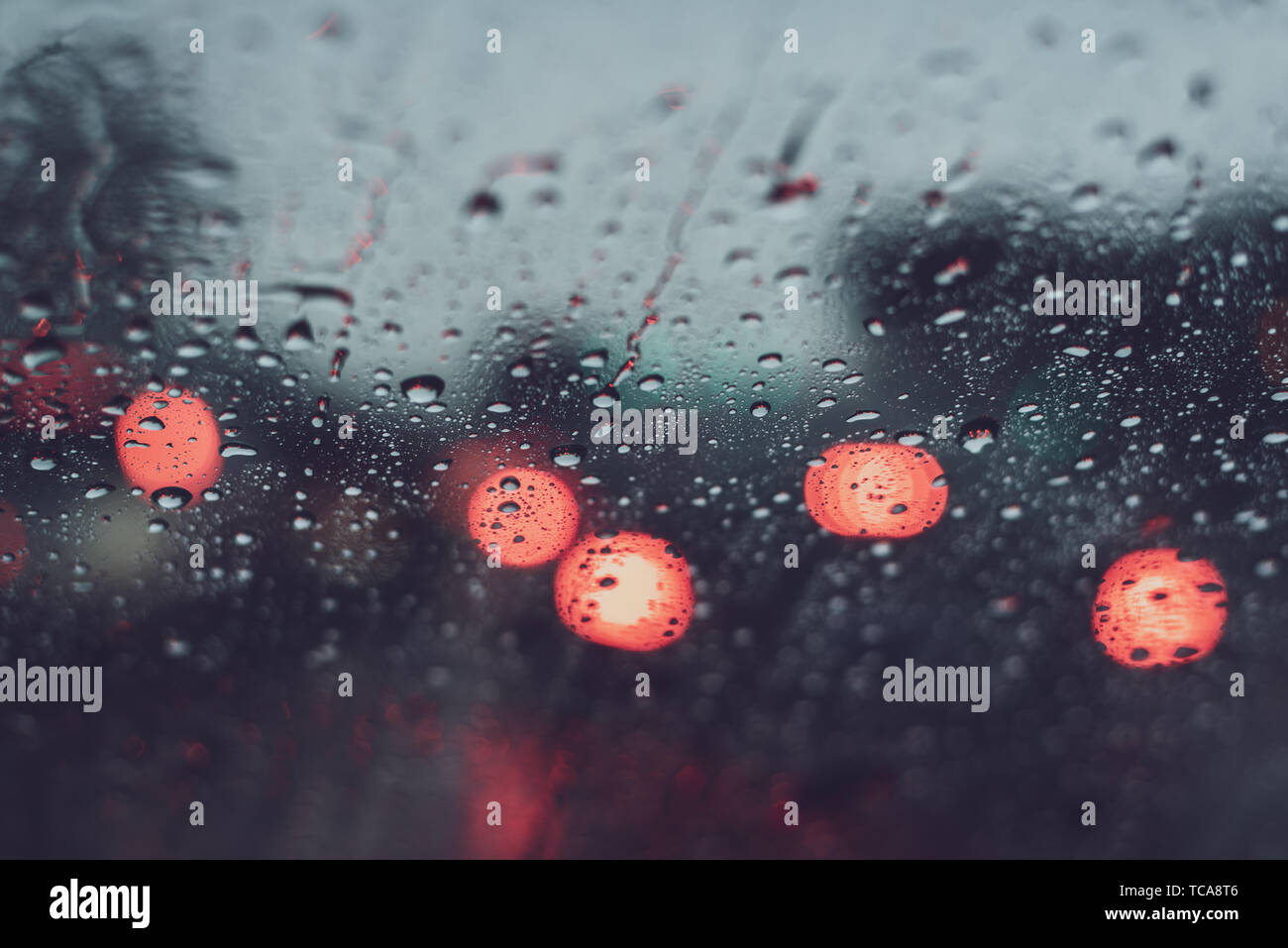 Water dripping down glass hi-res stock photography and images - Alamy