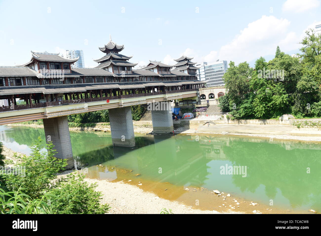 Dong bridge wind and rain bridge Stock Photo - Alamy