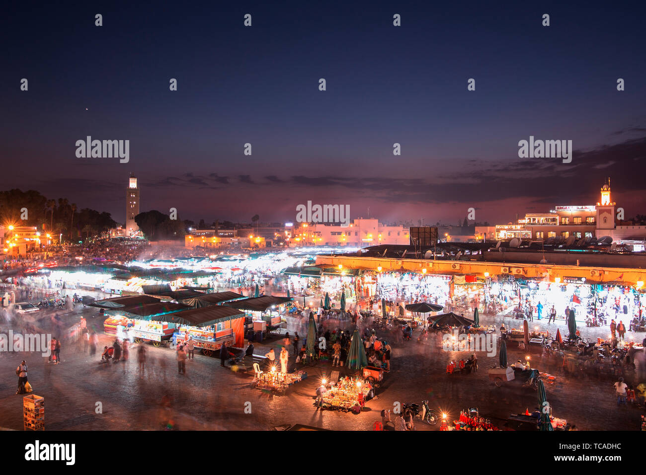 Gemavna Plaza, Moroccan sleepless square Stock Photo - Alamy
