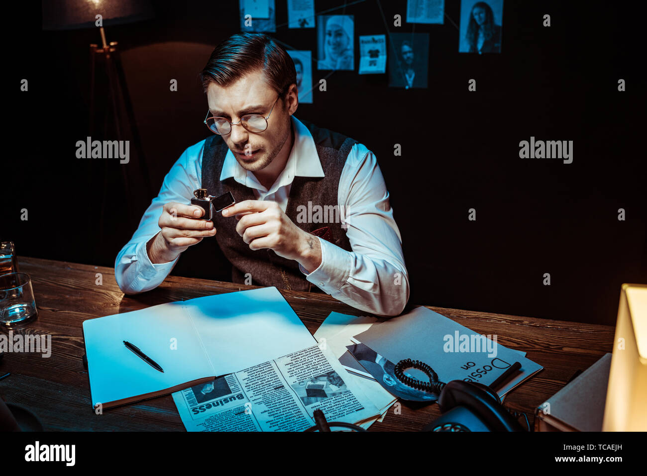 Detective table hi-res stock photography and images - Alamy