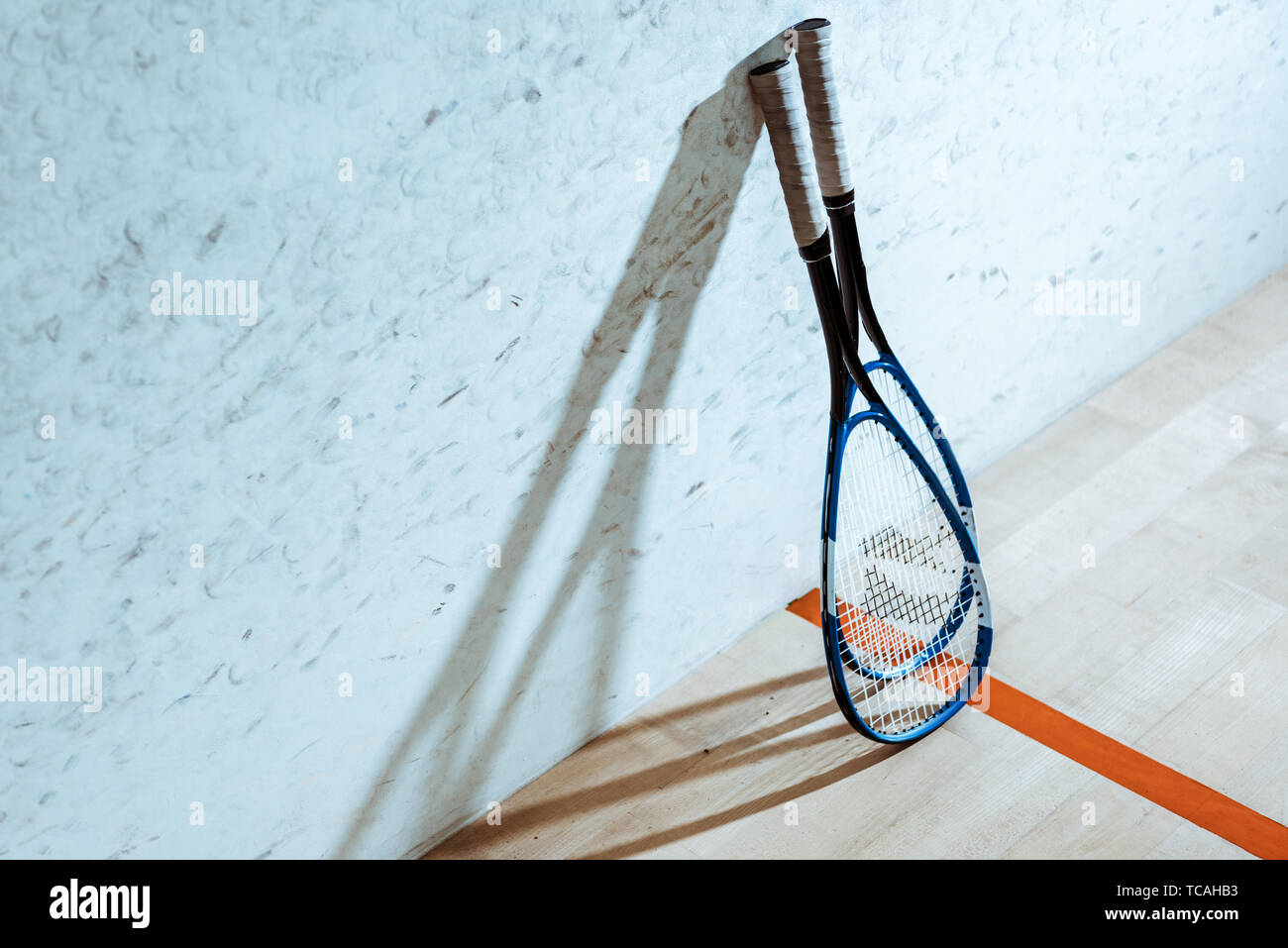 Four walled hi-res stock photography and images - Alamy