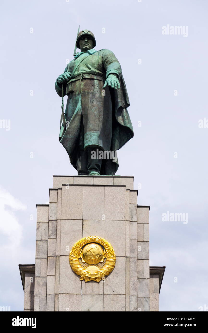 The Soviet War Memorial erected in 1945 near the Berlin Victory Column ...