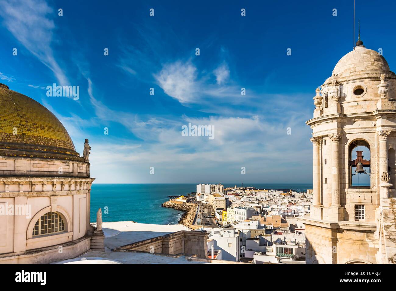 Port of cadiz aerial hi-res stock photography and images - Alamy