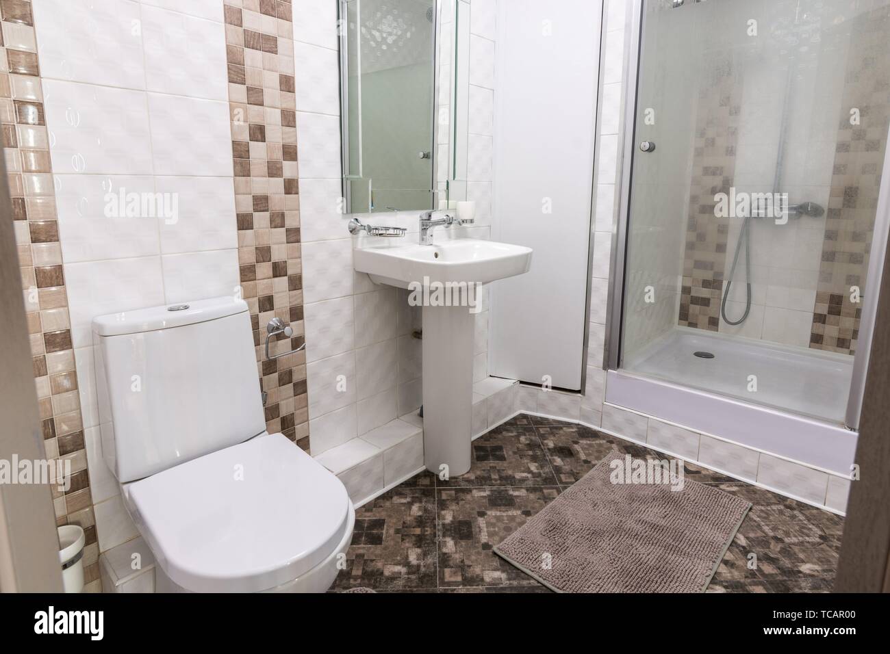Ordinary bathroom hi-res stock photography and images - Alamy