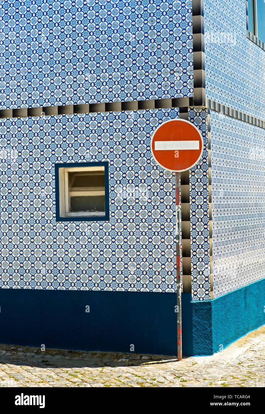 Old no entry sign hi-res stock photography and images - Alamy