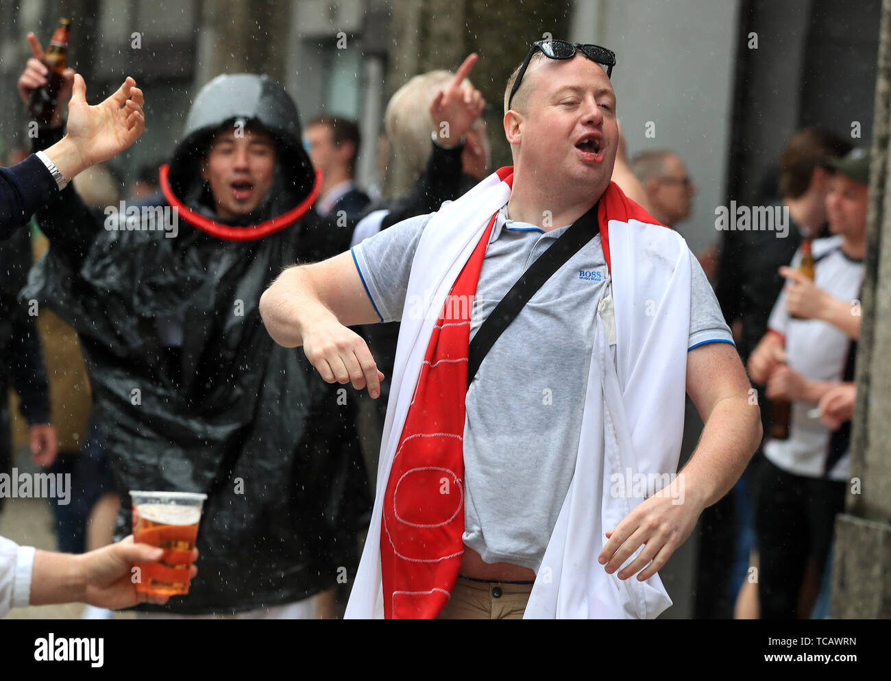 England fans sing ahead of the Nations League Semi Final at Estadio D ...
