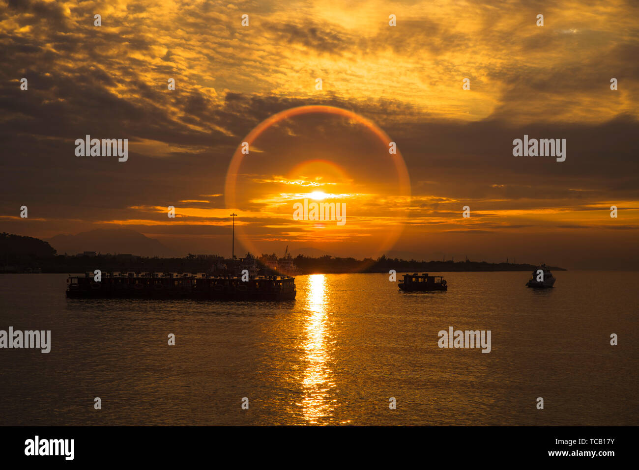 Ecological circle hi-res stock photography and images - Alamy