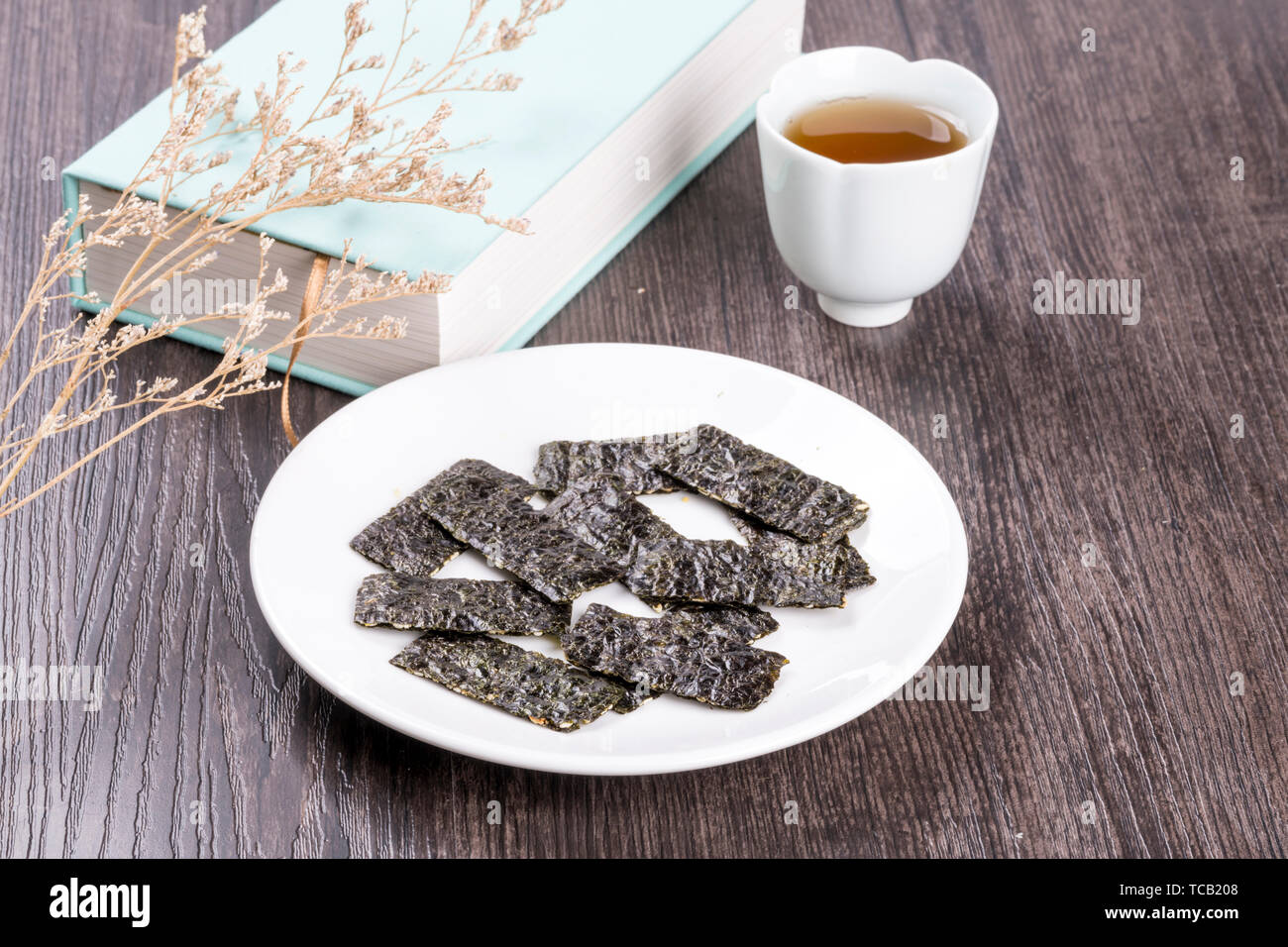 Flavored seaweed hi-res stock photography and images - Alamy