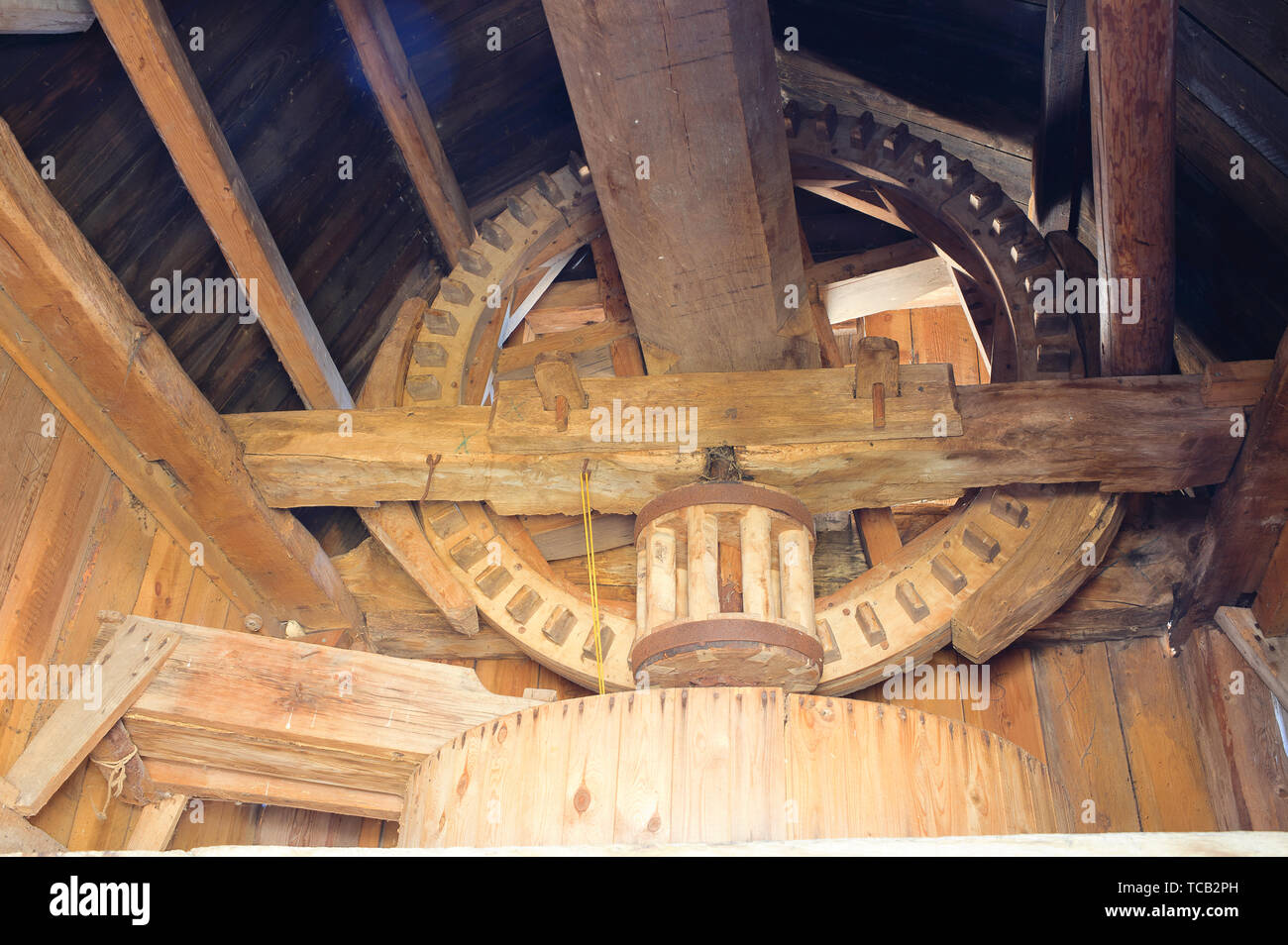 Wooden cogwheel hi-res stock photography and images - Alamy