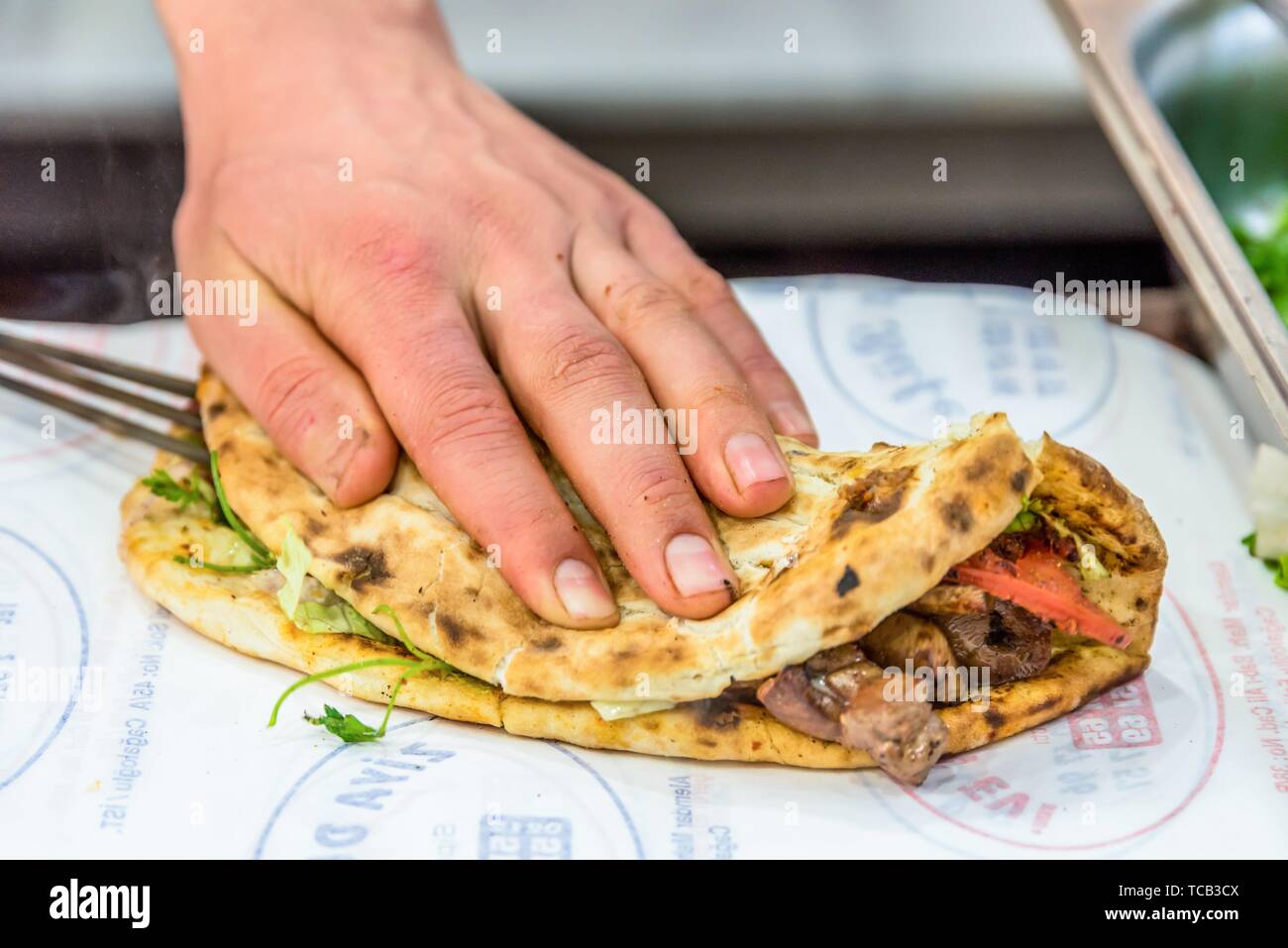 Man Eating Doner Kebab High Resolution Stock Photography and Images - Alamy