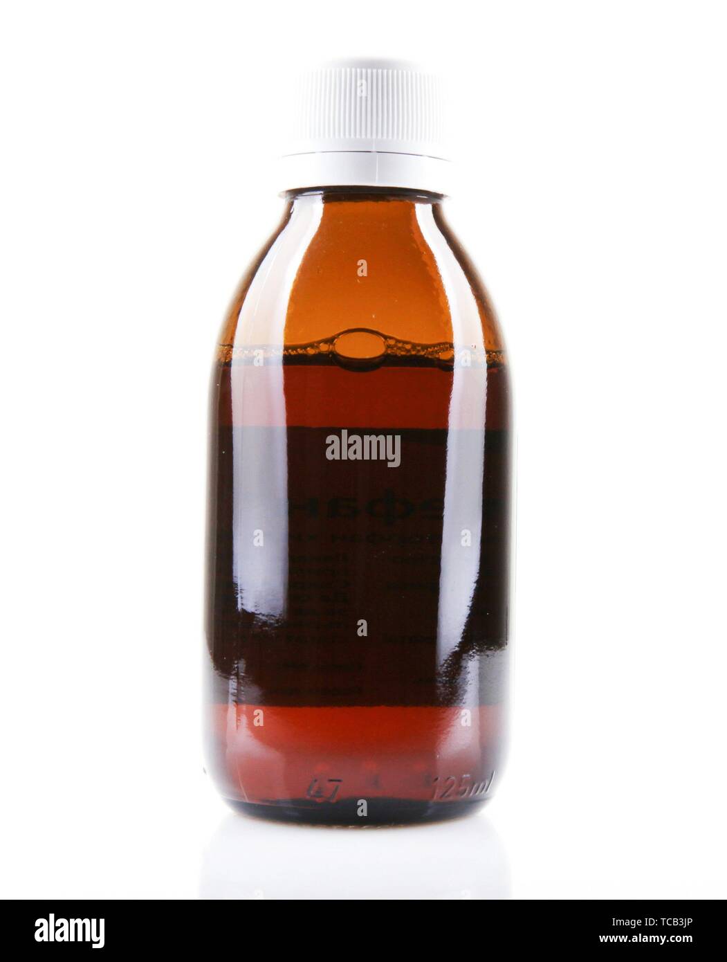 Small brown medicine bottle shot hi-res stock photography and images ...