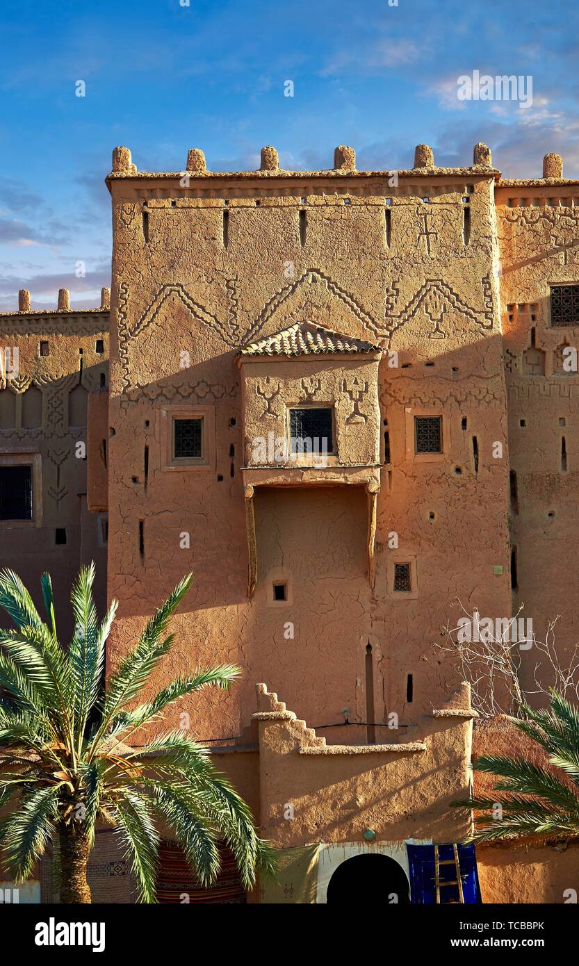 Mud brick architecture hi-res stock photography and images - Alamy