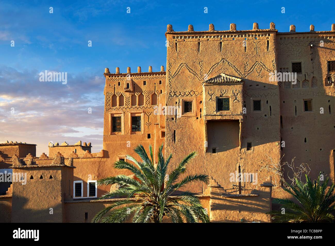 Mud brick architecture hi-res stock photography and images - Alamy