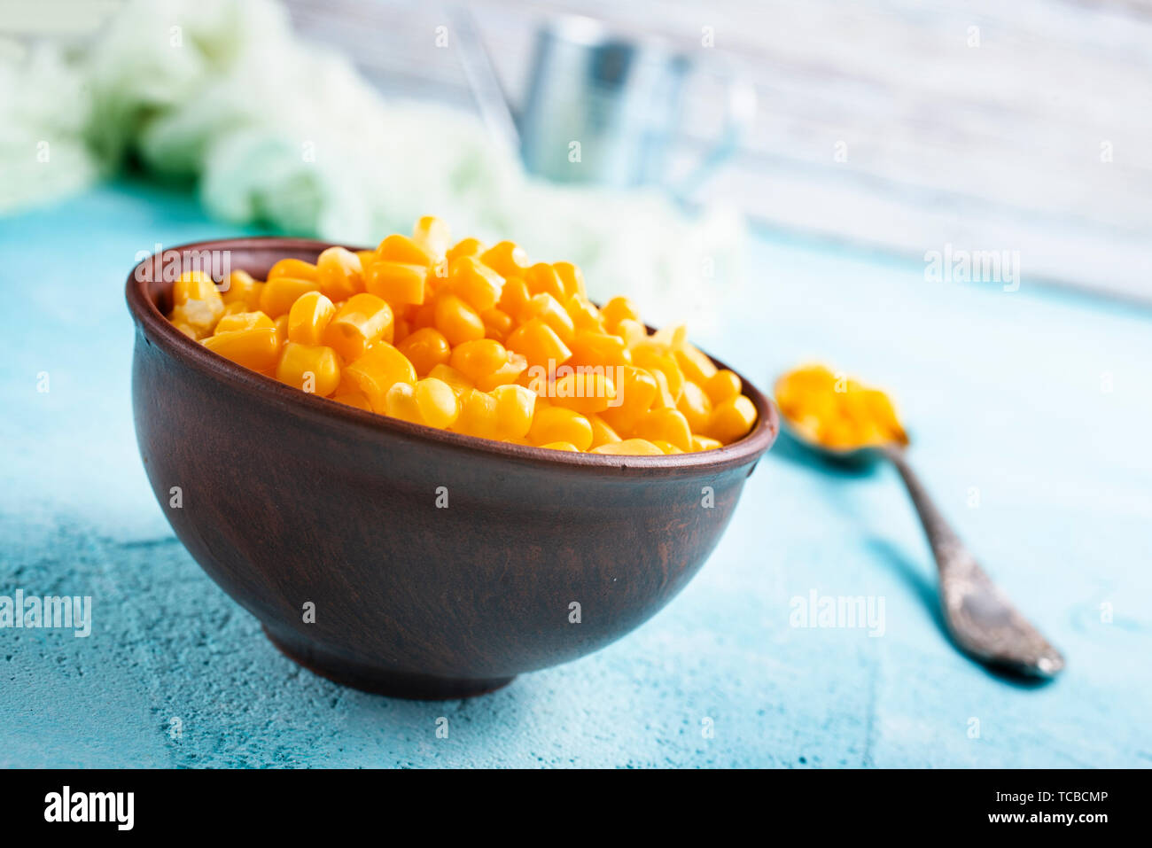 Boiled corn kernels in white hi-res stock photography and images - Alamy