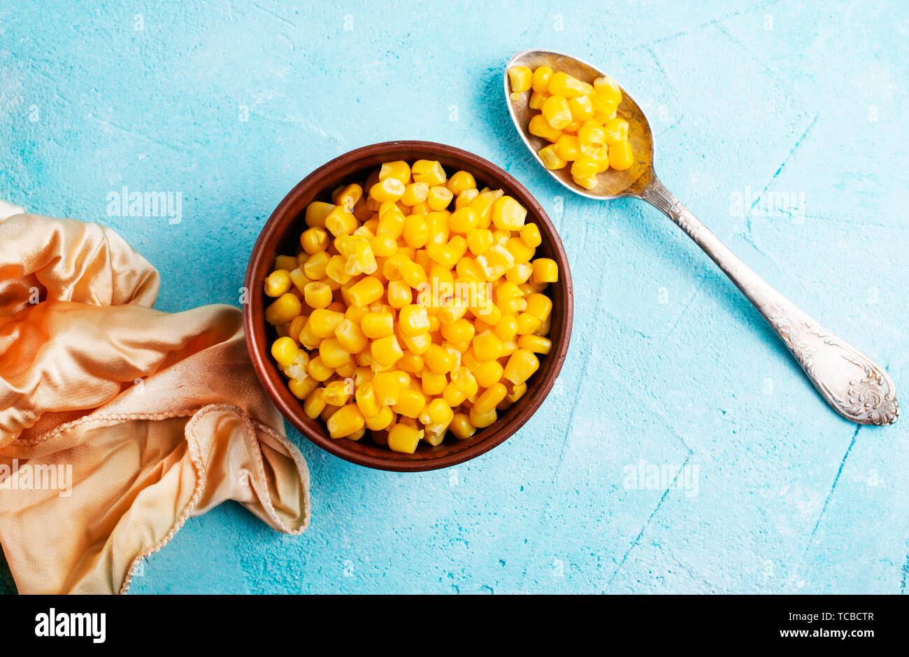Boiled corn kernels in white hi-res stock photography and images - Alamy