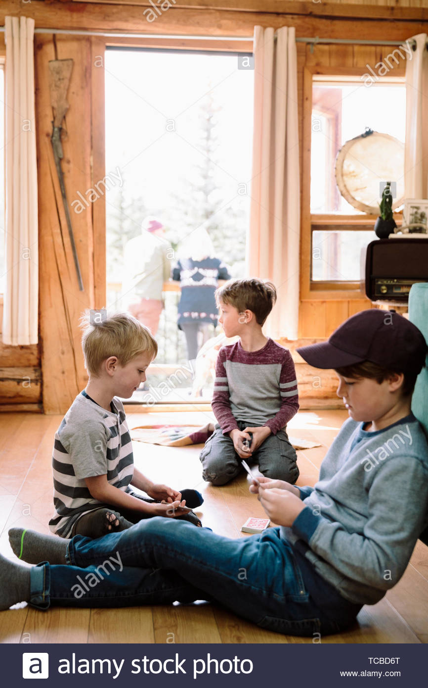 Two color cards hi-res stock photography and images - Alamy