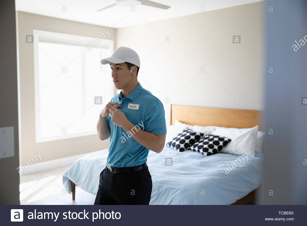 Uniform working hi-res stock photography and images - Alamy