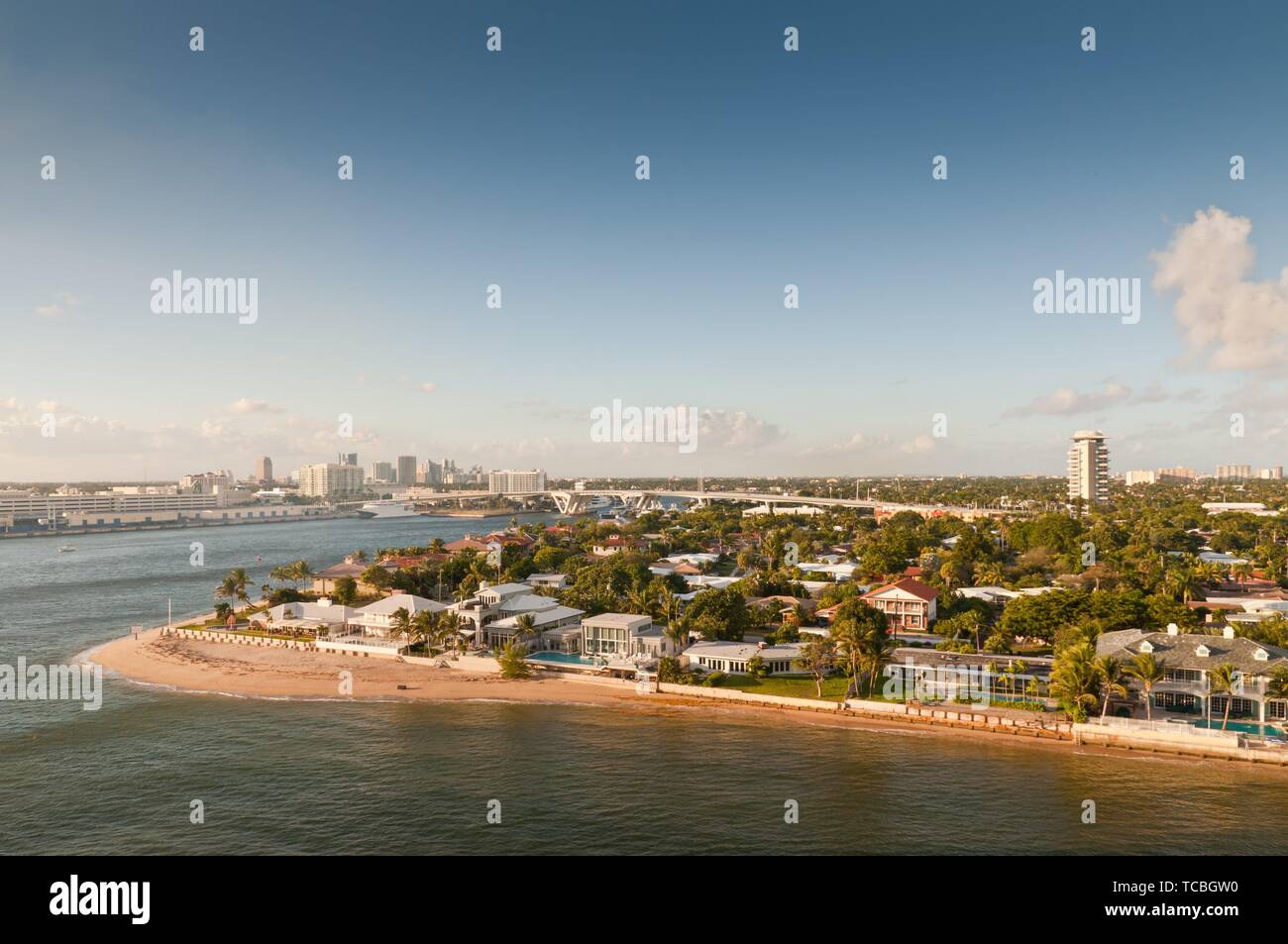 Fort lauderdale beach skyline hi-res stock photography and images - Alamy