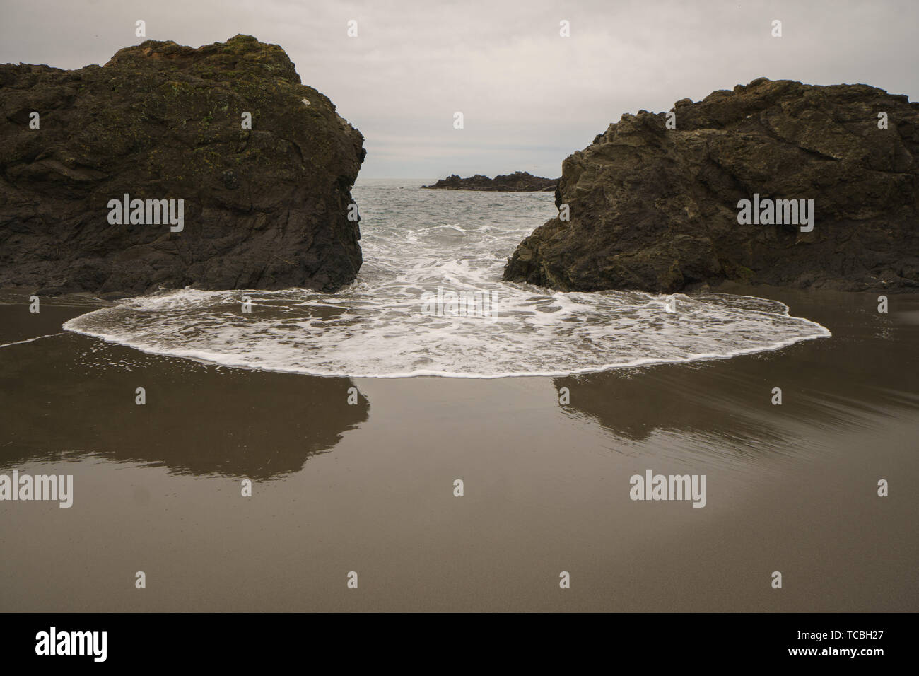 Pushing tide hi-res stock photography and images - Alamy