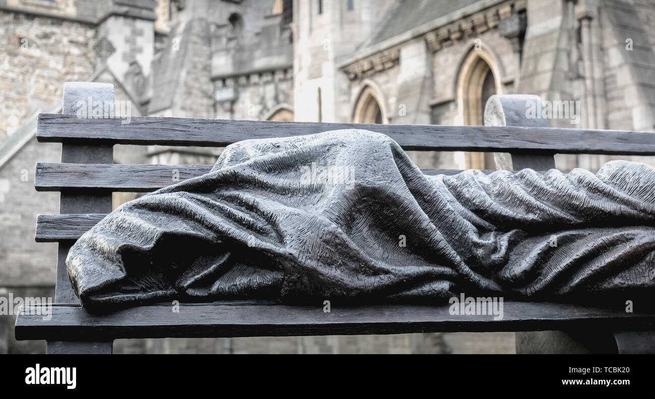 Jesus the beggar statue hi-res stock photography and images - Alamy