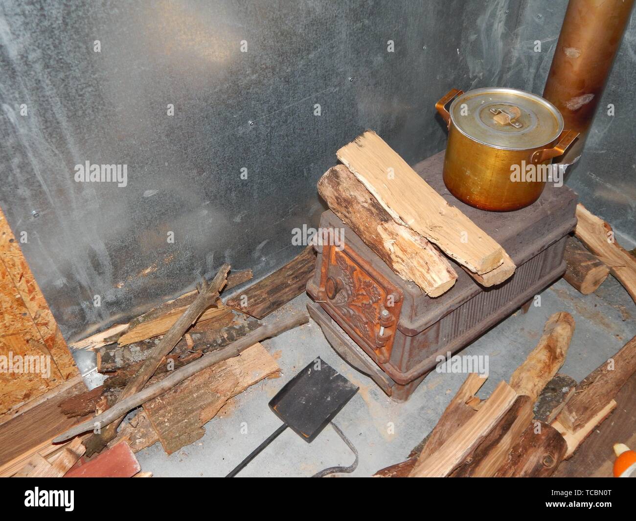 Repair estate hi-res stock photography and images - Alamy