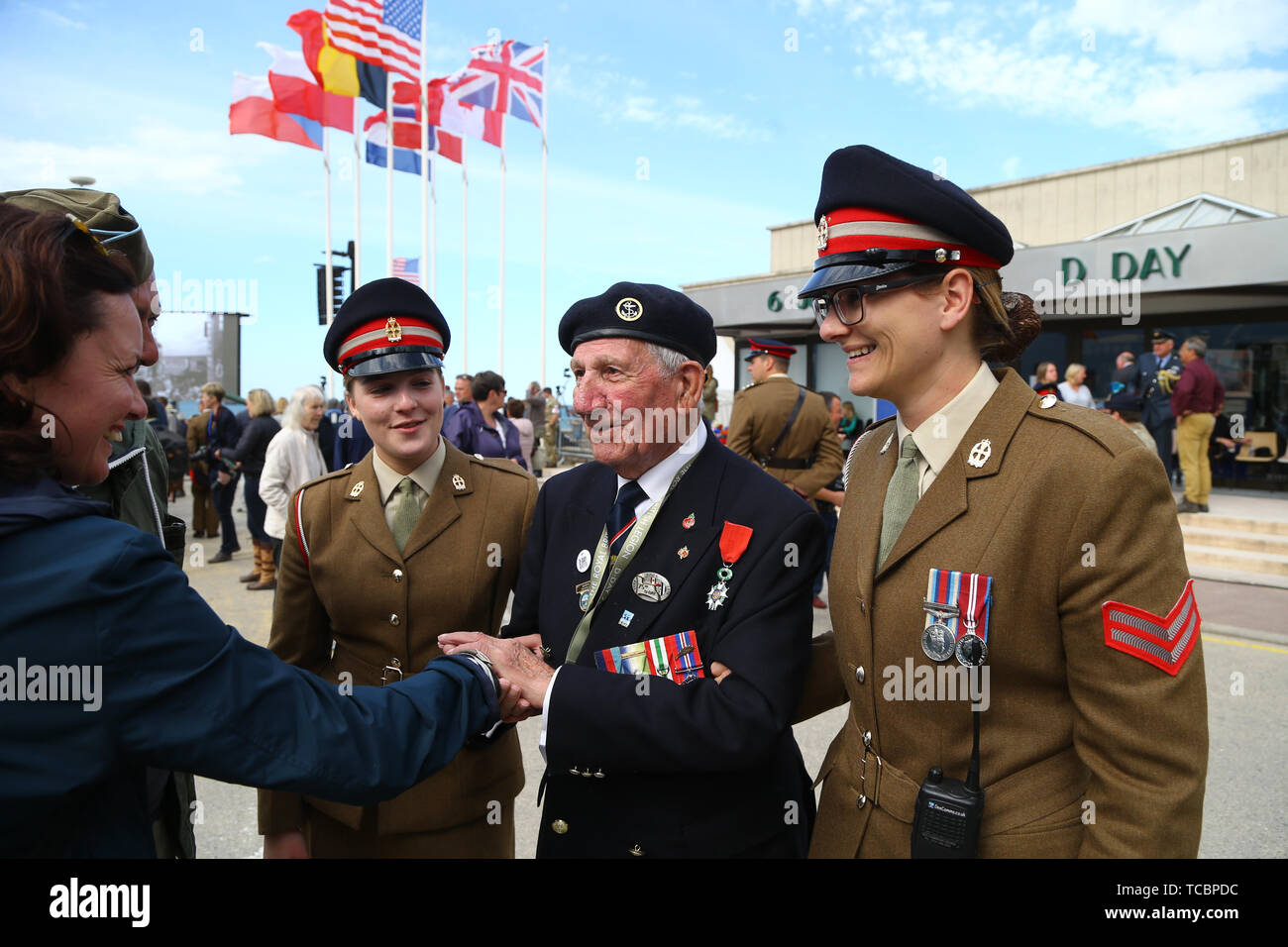 Commemorating the 75th anniversary of the d day landings hi-res stock ...