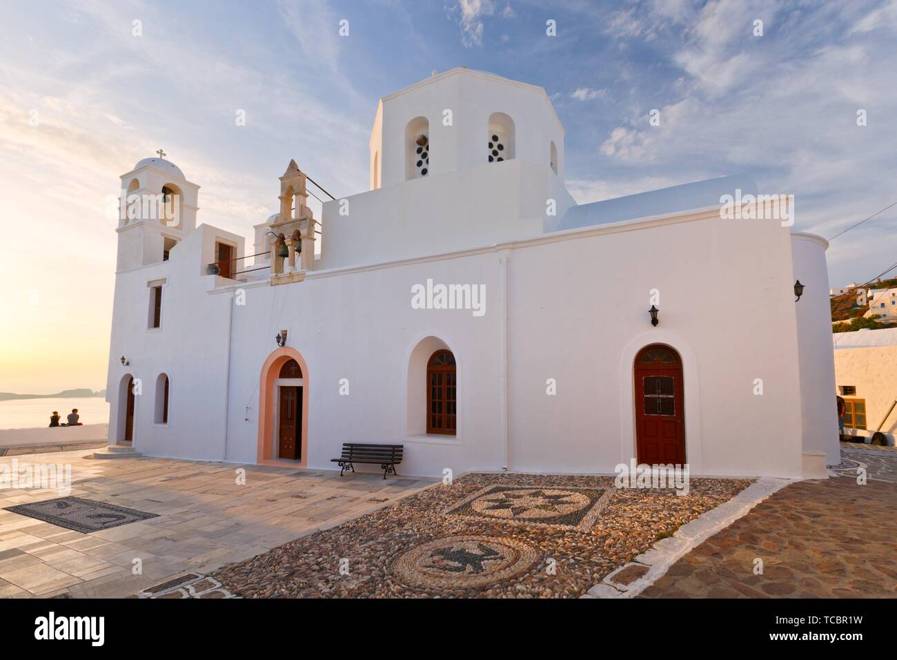 Milos churches hi-res stock photography and images - Alamy