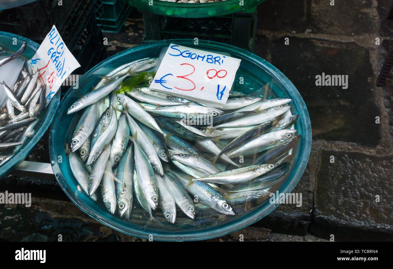Mediterranean food fish hi-res stock photography and images - Alamy