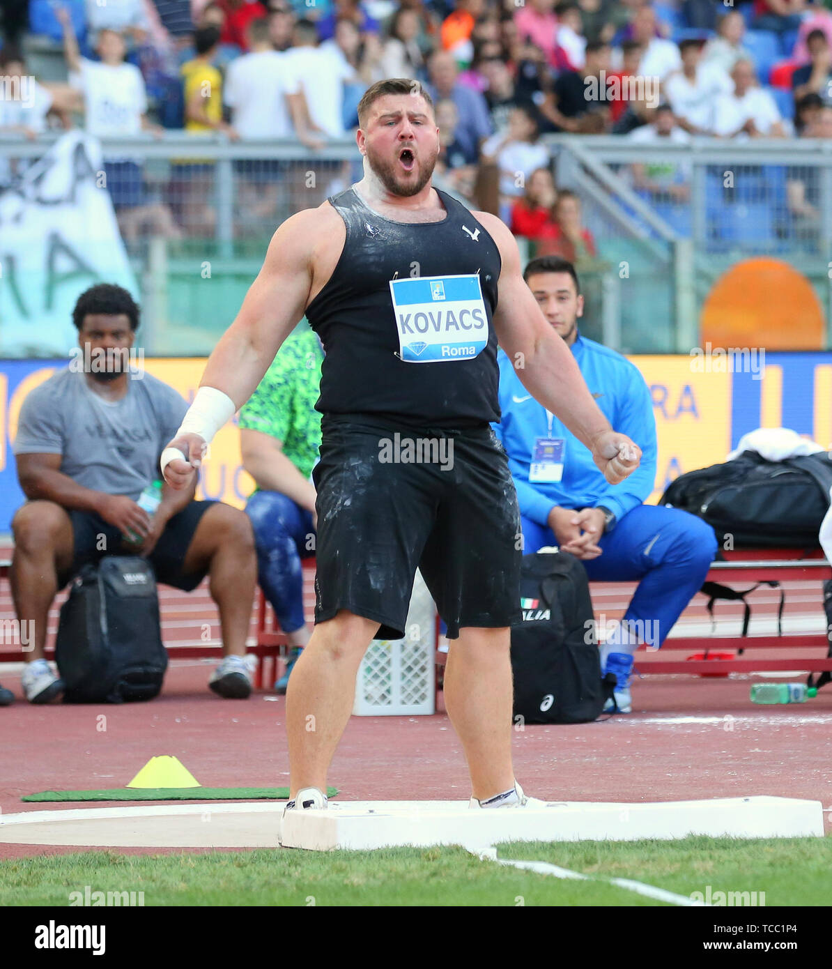 Romani men darlan hi-res stock photography and images - Alamy